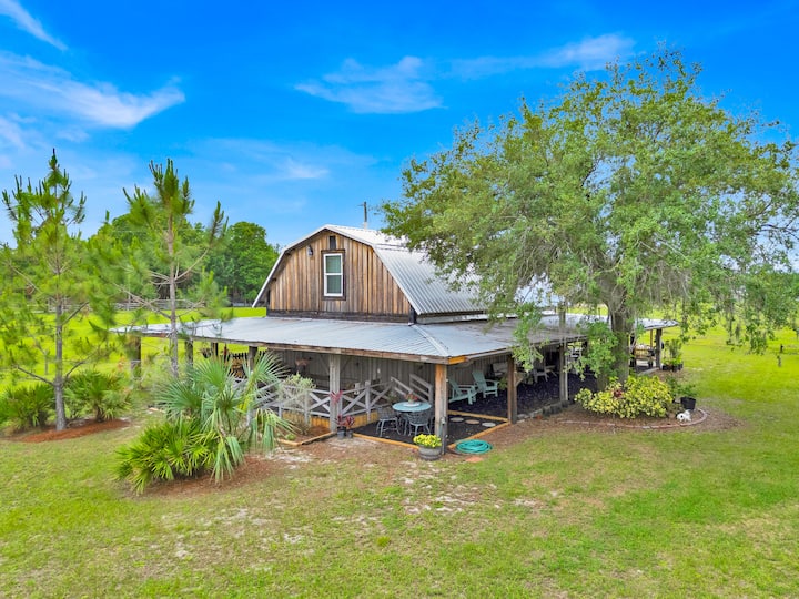 Crane Hill Barn W/country Charm - Florida