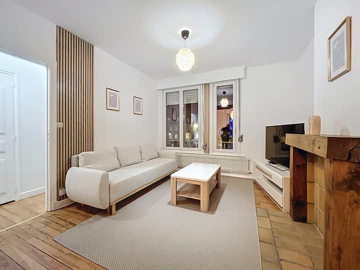 Duplex De La Place De Bergues - Bergues