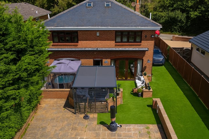 The Canterbury Boutique Mansion & Bubble Retreat - Canterbury