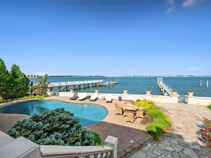 The Swan Mansion - Great Neck, NY