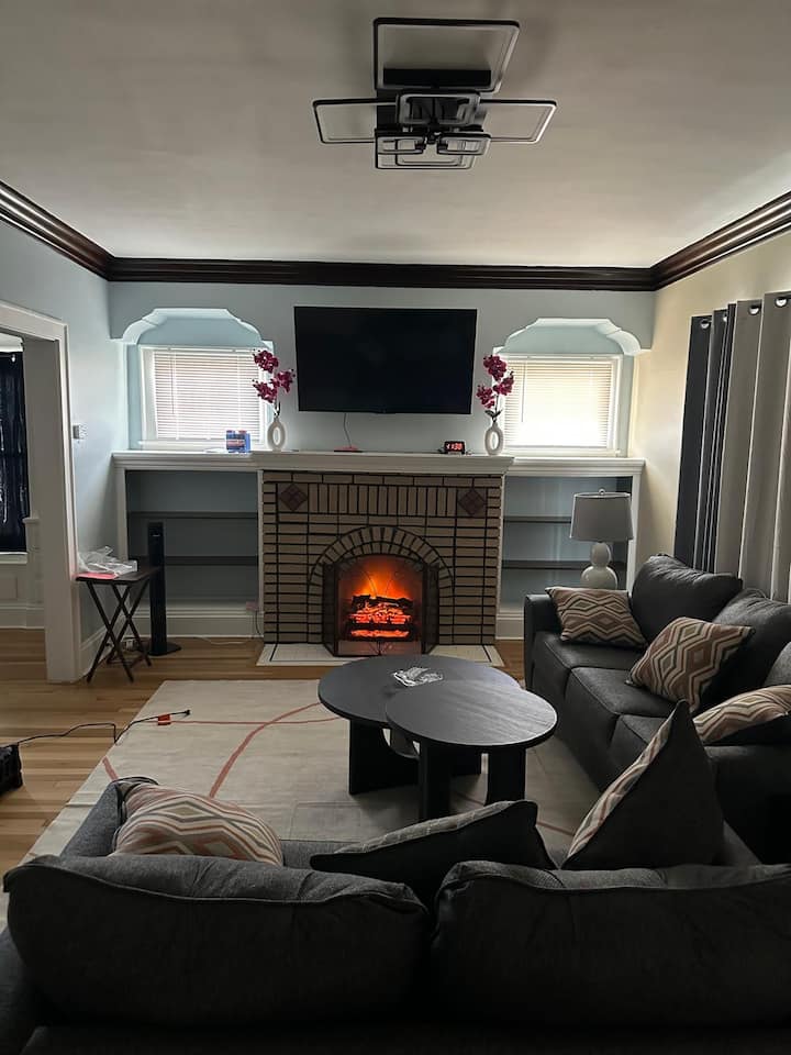 Luxury Stay In Cleveland - Berea, OH