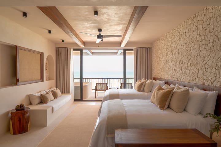 Suite Double Bed W/ Two Bathtub - Holbox