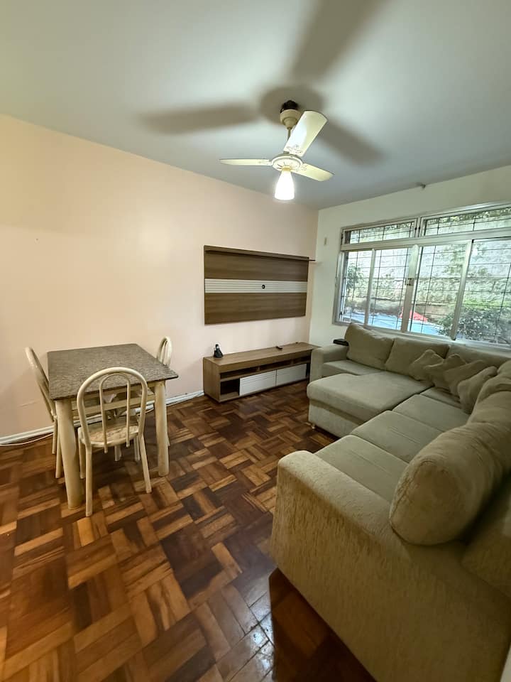 Apto Próximo Do Estádio Beira Rio E Hosp Mãe Deus - Porto Alegre