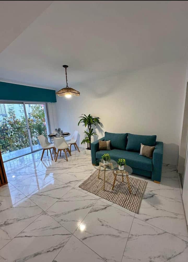 Monoambiente  Con Balcón A La Calle Zona Centro - Mar del Plata