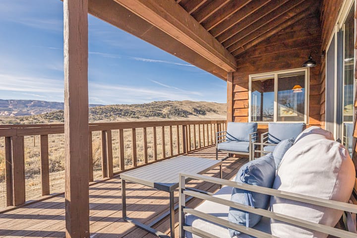 Horsethief Canyon Ranch - Highline Lake State Park, Loma