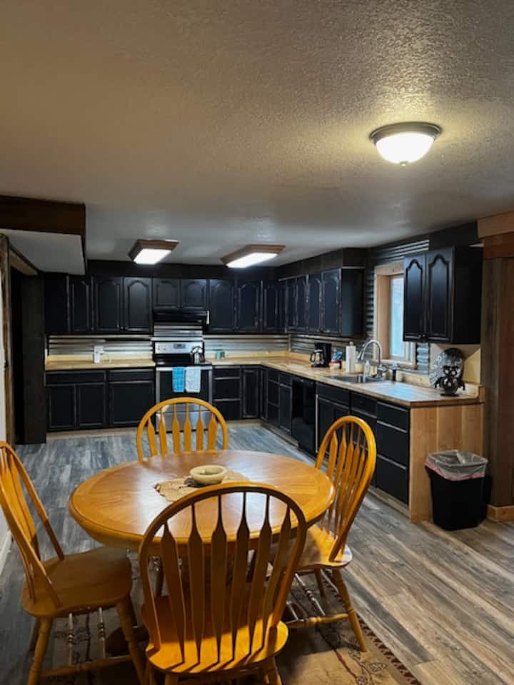 Tobacco Riverwalk Condo - Eureka, MT
