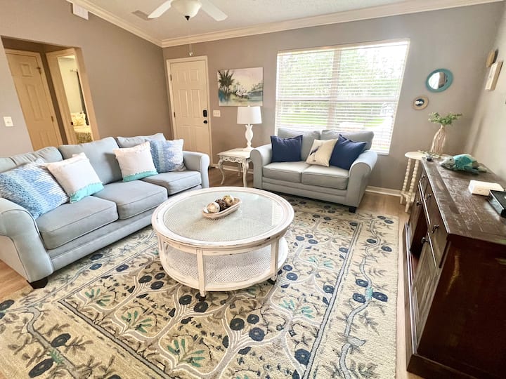 2/2 Home: The Village Of Chatham With Golf Cart - The Villages, FL