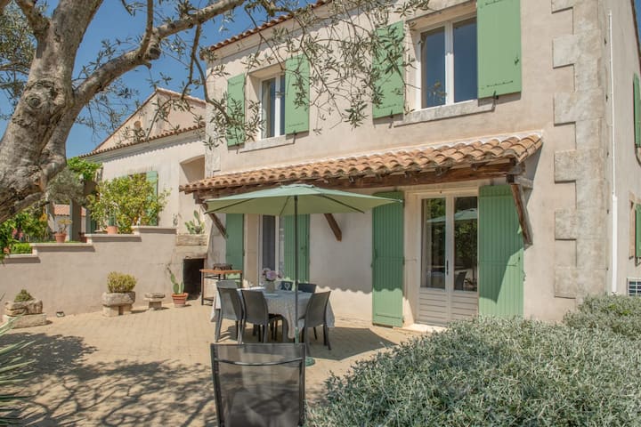 Appartement 4 Personnes Fontvieille Avec Terrasse - Fontvieille