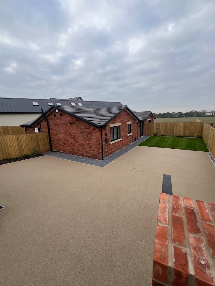New Luxury Peaceful Bungalow. Countryside View. - Ormskirk