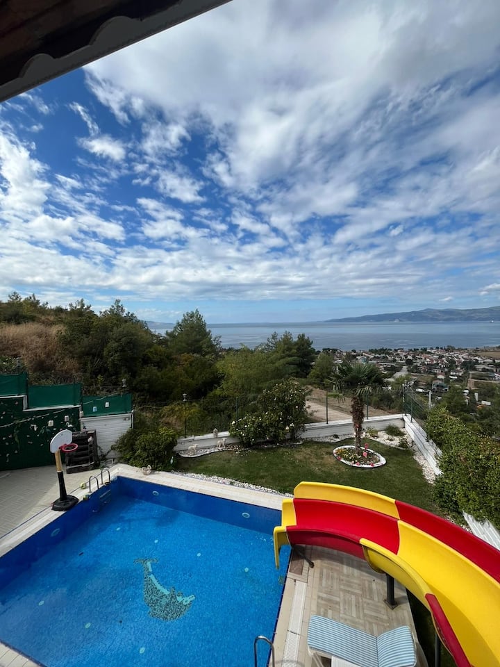 ÖZel Havuzlu & Kaydıraklı  Lüks Aile Villası - Mudanya