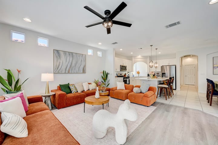 Comfy Stay 6br 8beds| Close To Strip & Attraction - Henderson, NV