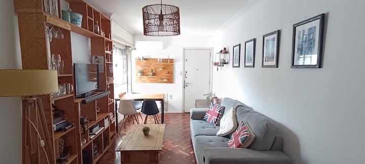 Apartamento En Pocitos, 2 Dormit. Y Cerca De Todo. - Uruguay