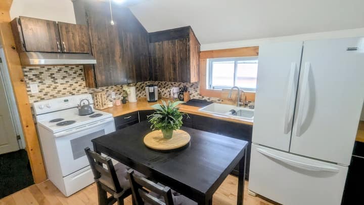 Chic Apartment – Stylish & Cozy Retreat - Sudbury