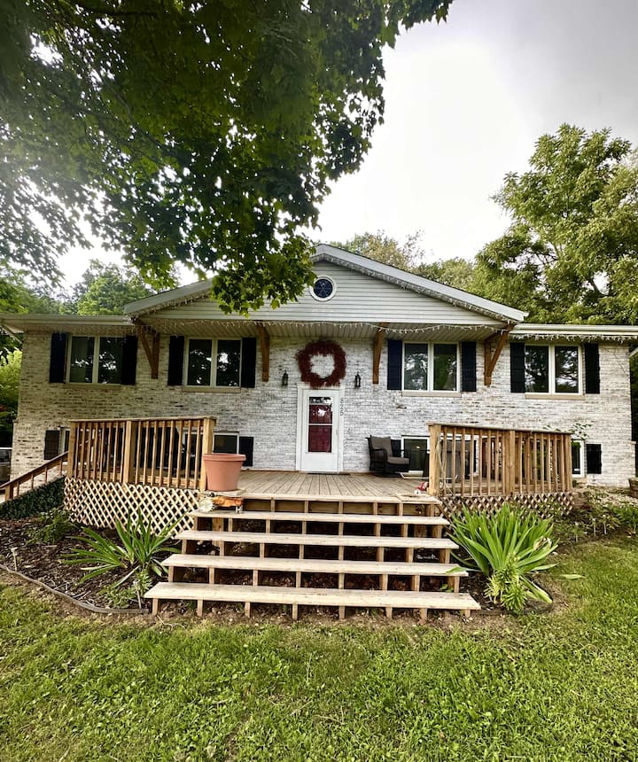 Tattoo Flash Theme Private Floor - Peoria, IL