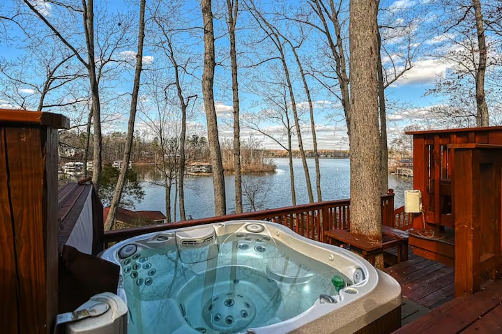 Cabin On The Cove - Lake Anna, VA