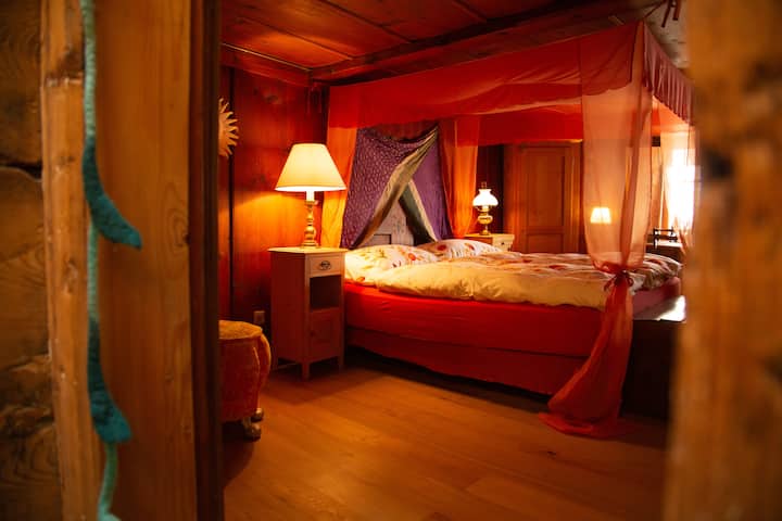 Au Soleil De Gruyères / Suite Gaudi - La Roche