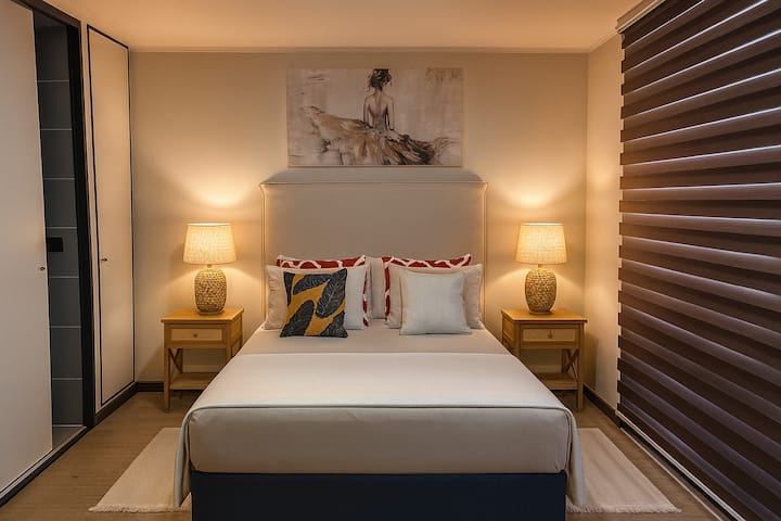 5. Elegante Depto. + Aire Acond + Estacionamiento - Santiago, Chile