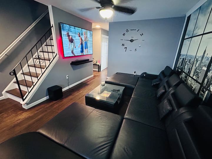 The Boss House! - Elizabeth, NJ