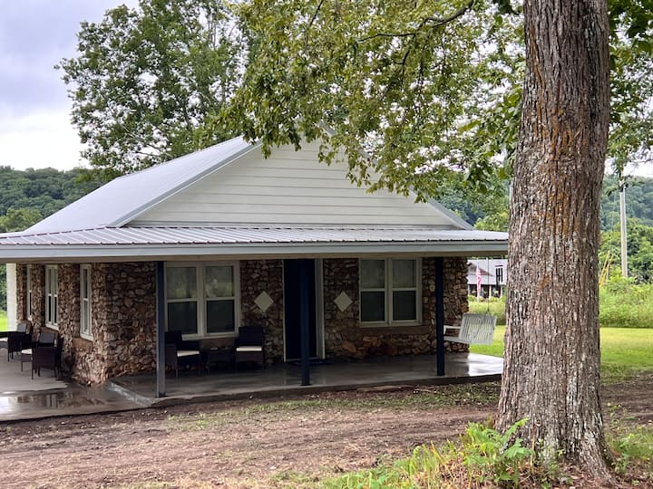 The Stone House - Rocky Mountain, OK