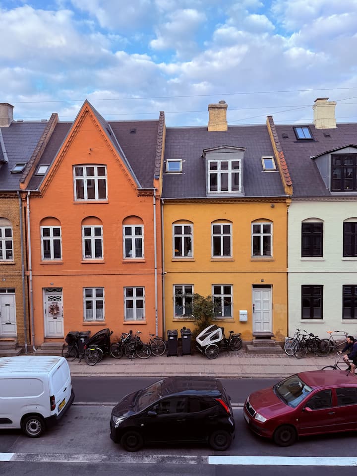 Central Apartment Near The Lakes - Copenhaguen