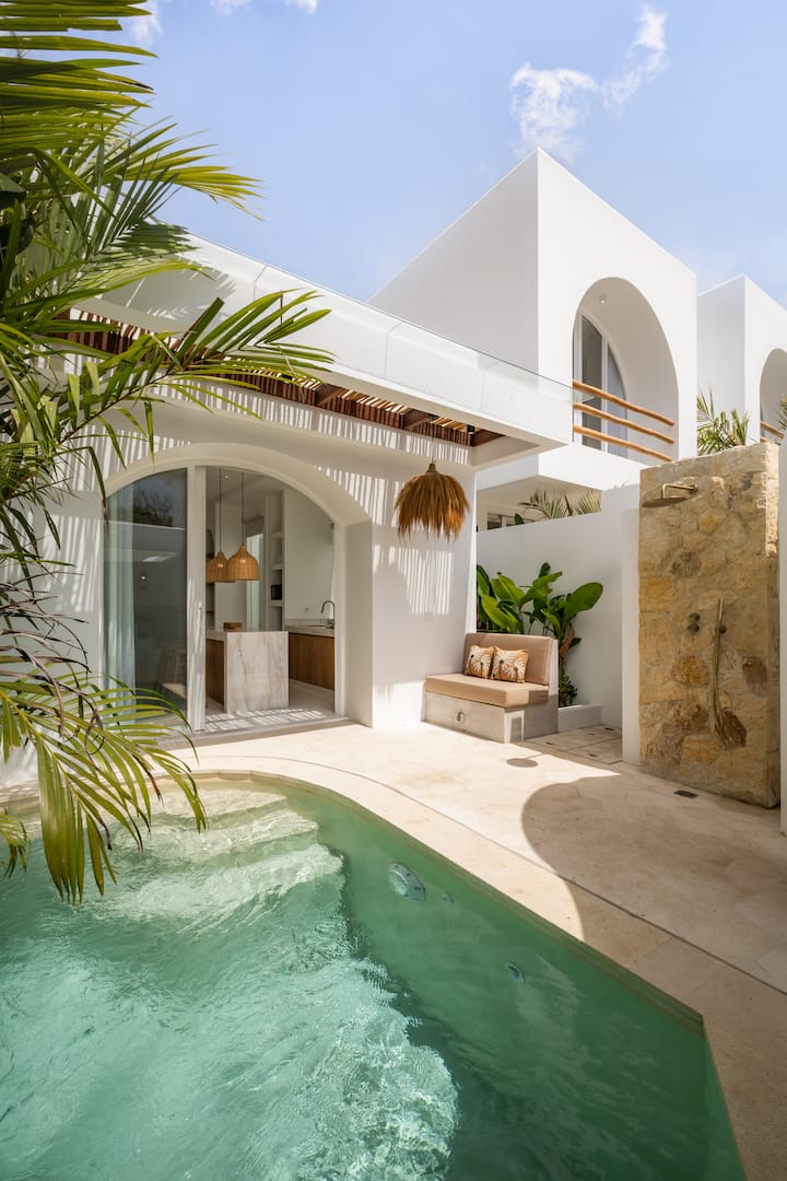 Mediterranean Escape In Bingin - Australia
