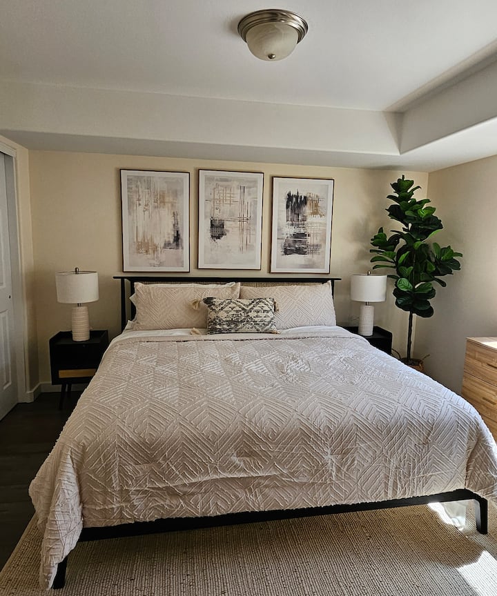 Brand New! 2 King Beds, Parking, Pet Friendly, Gym - Grand Junction