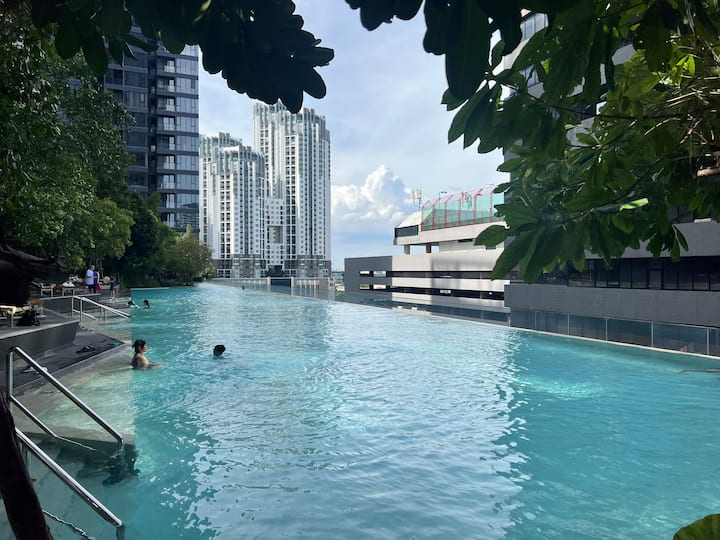 Easy Access Rama 9 Condo | Pool, Gym, City Life - Bangkok