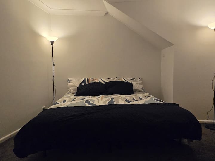 2 Bedroom Apartment Walk Centre - North Sydney