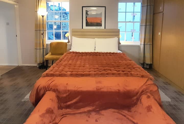 Castle View Studio Flat - Edinburgh