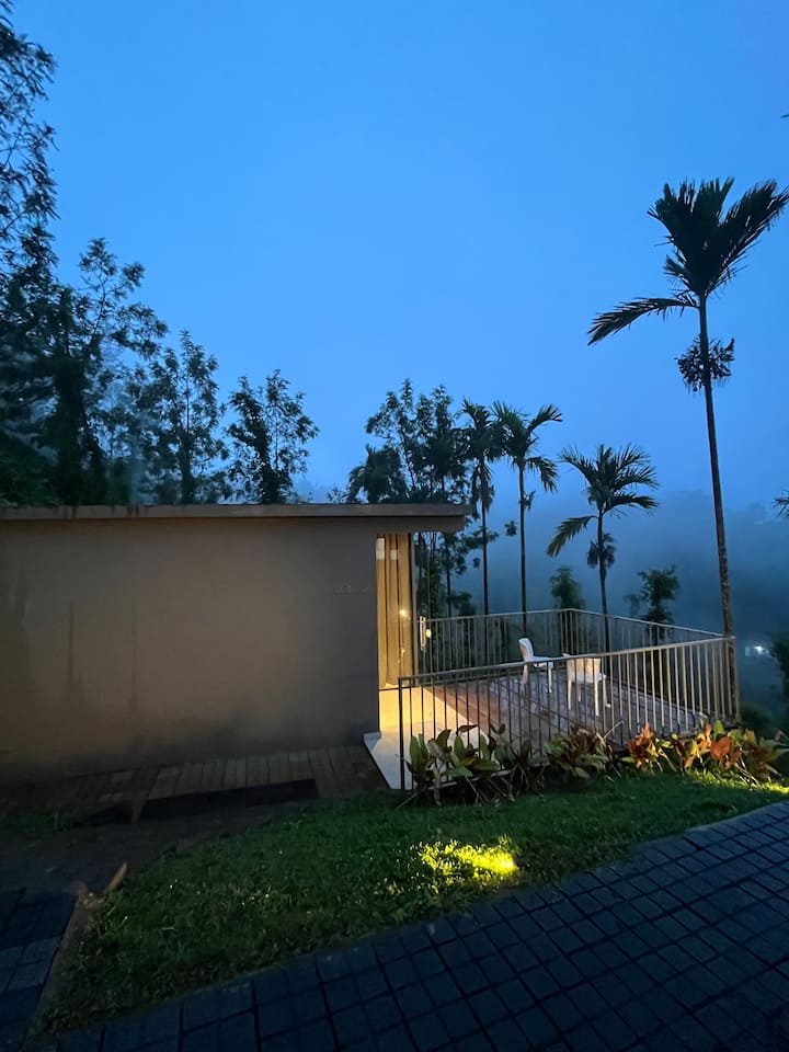 Private Villa With Jacuzzi - Kerala