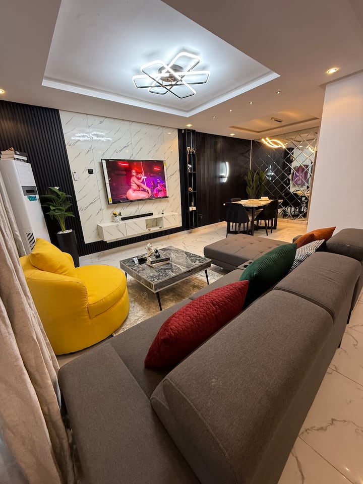 Luxury 2br – Wi-fi, Parking & Self Check-in Lekki - Nigeria