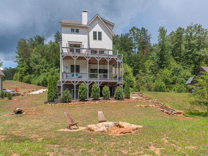 Tower On The Tuck: Walk To Wcu+riverfront+sauna - Sylva, NC