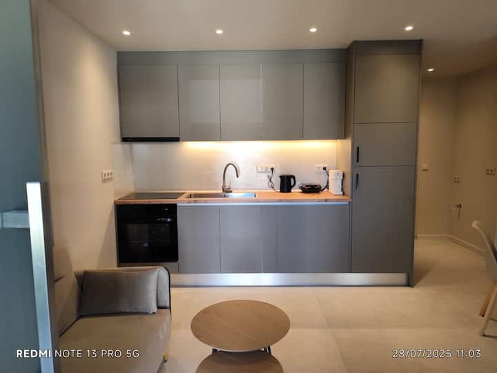Evangelia's Modern Loft, Near Airport & Town - Corfu