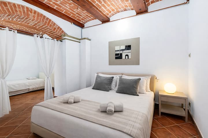 Nel Cuore Di Bra - Intero Alloggio Con Volte - Bra