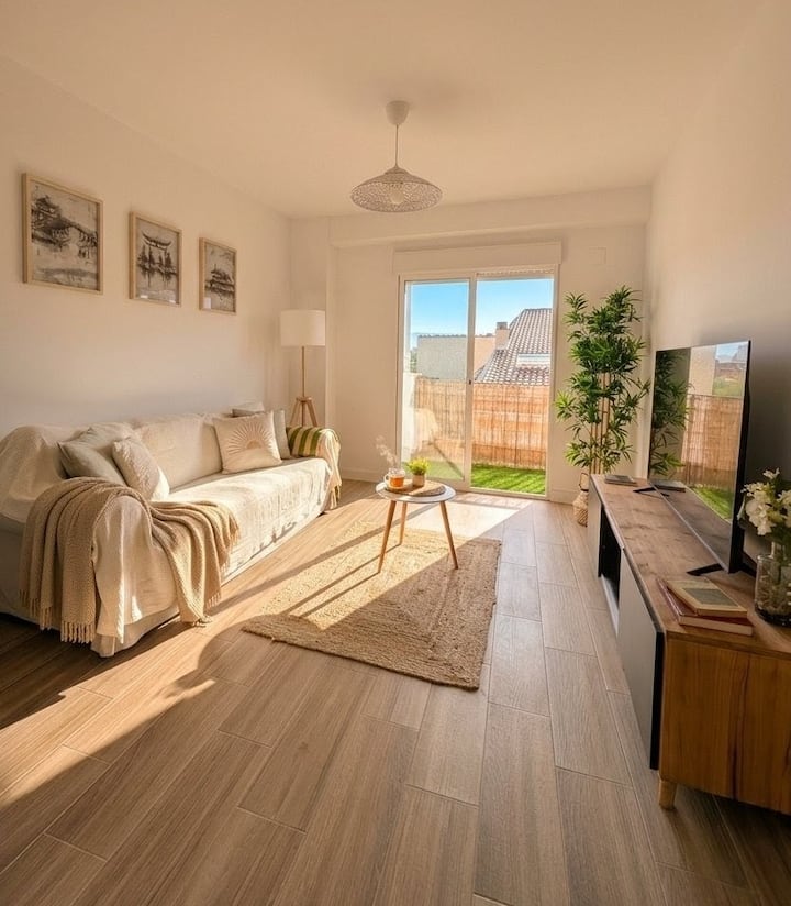 Excelente Piso Completo Con Balcón A 1 Min Metro - Bonaire