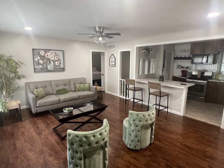 Floresta Inn - Wichita, KS