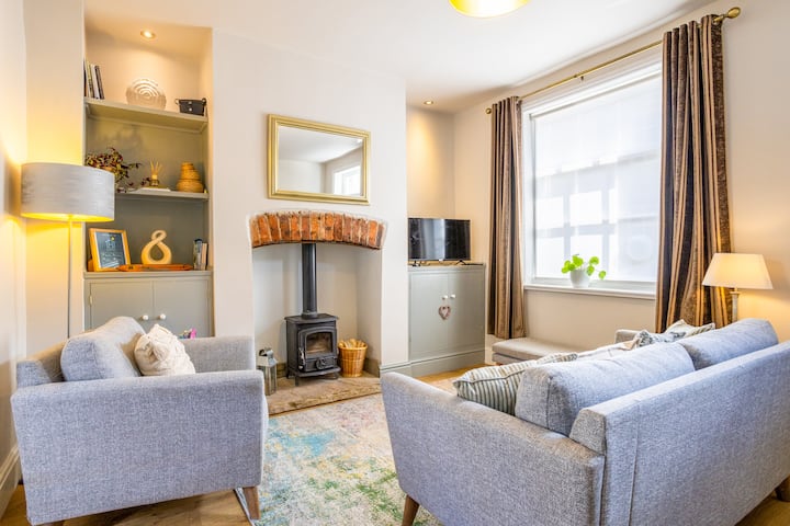 Unique & Elegant Cottage | World Heritage Saltaire - Leeds Bradford Airport (LBA)