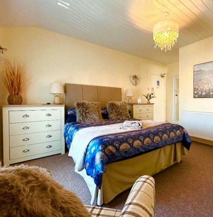 Copplehouse Second Floor Room 8 - Southport