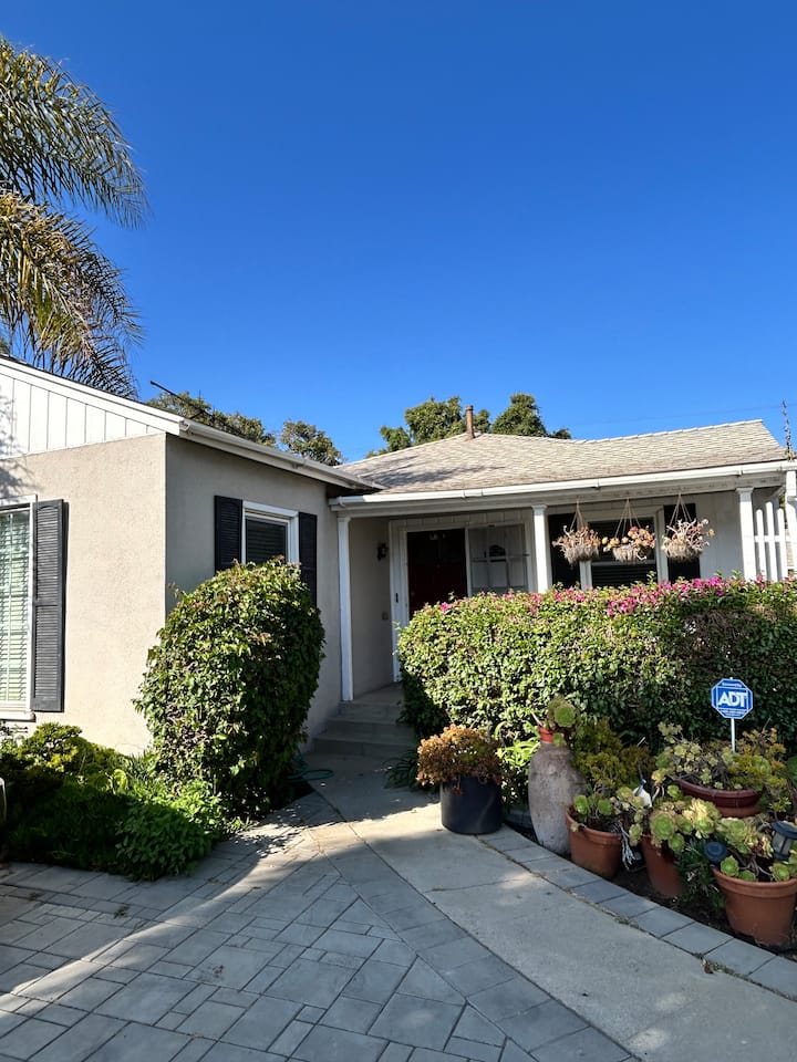 Santa Monica & West La Adjacent - Santa Monica, CA