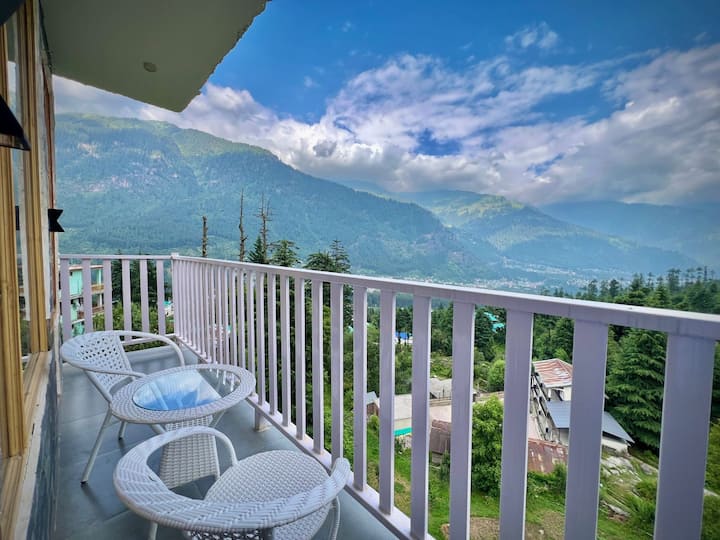 Hilltop Hotel In Manali | Mountain View Rooms! - Manali