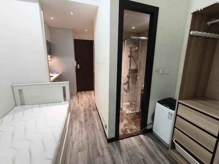 2 Min Mtr, Island West, Lovely - Hong Kong