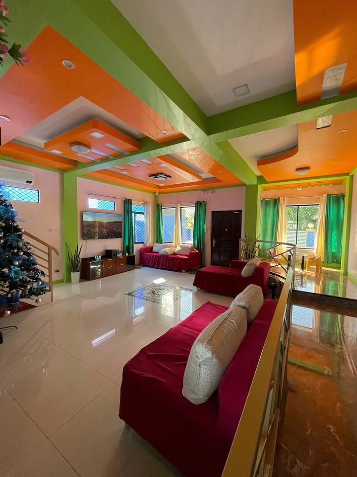 Aestrell’s Suite: Solo, Couple, Group Or Family - Bacolod