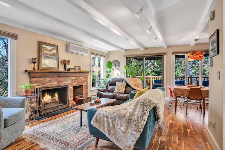 Quaint Quechee Lakes Condo - Quechee, VT