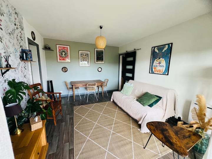 Chez Line : T2 Calme Avec Balcon à 2 Pas Du Centre - La Rochelle