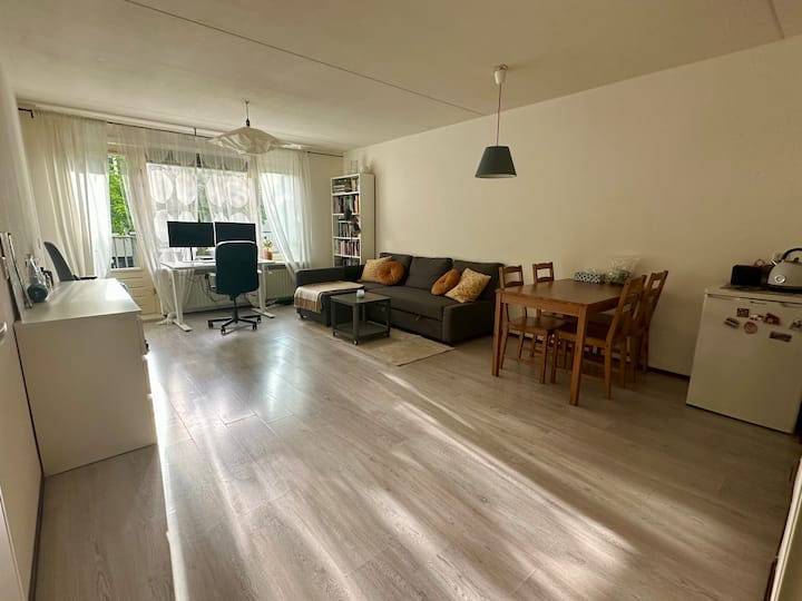 Spacious Two-bedroom Apartment - Amstelveen