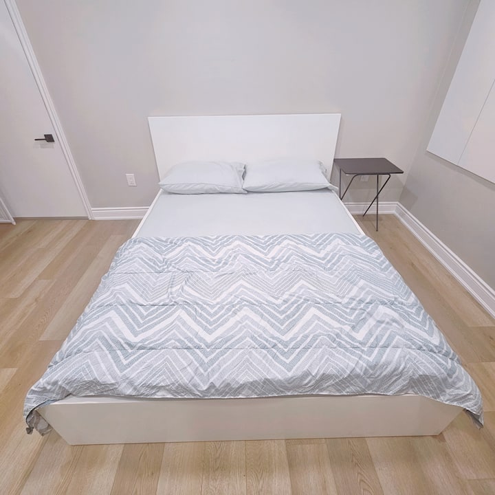 1 Bedroom Suite + Kitchenette - Milton