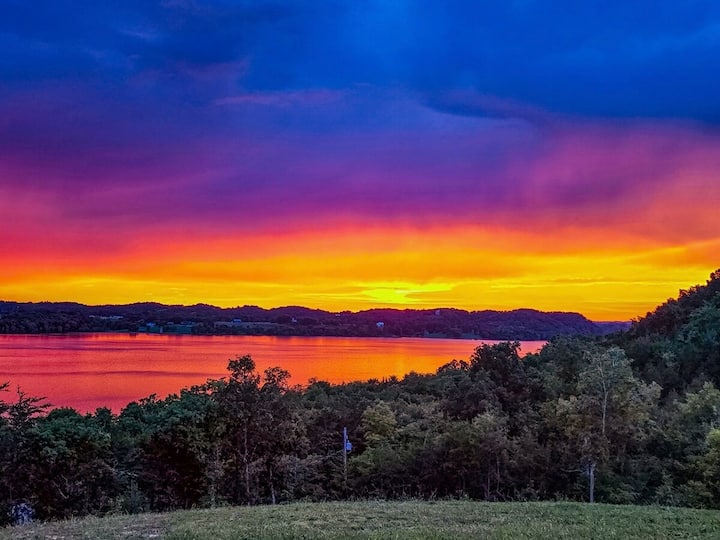 Lakeview Sunset Haven With Lake Access - White Pine, TN