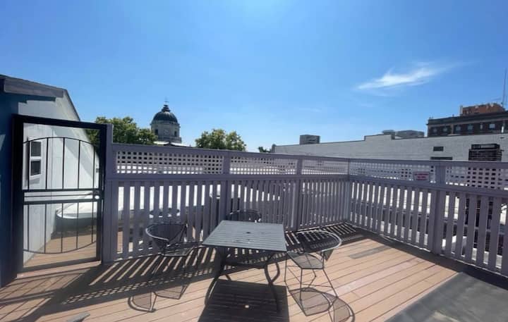 Best Location In Bloomington! - 布盧明頓