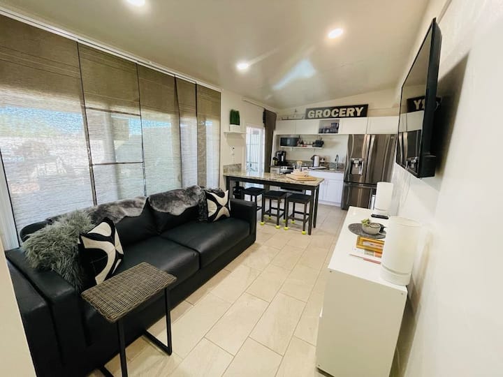 Casa Blanca 2 - Casino Del Sol