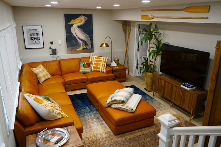 Lake House Retreat W/ Huge Driveway & Cozy Feel - Medina, OH